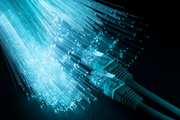 Apa Itu Fiber to the Home? Ini Pengertian Hingga Cara Kerjanya ...